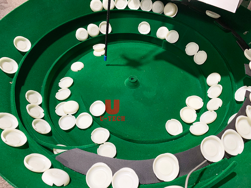 Automatic Push Pull Infusion Conveyor Roller Buffant Disc-top Clamshell-type Cap Assembly ...